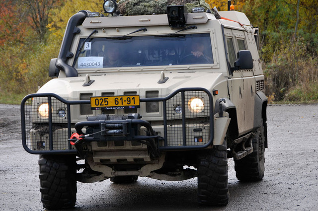Lehké obrněné vozidlo Iveco LMV | Armáda ČR
